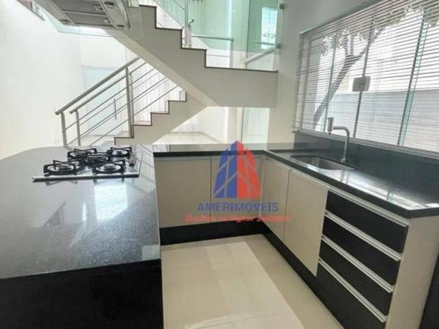 Casa com 3 dormitórios à venda, 220 m² por R$ 2.500.000,00 Loteamento Residencial Jardim Villagio