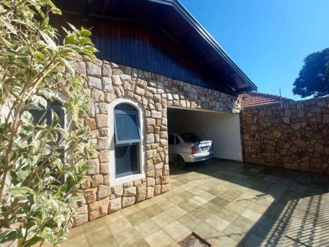 Casa com 3 dormitórios à venda, 220 m² por R$ 550.000,00 Vila Maria Botucatu/SP
