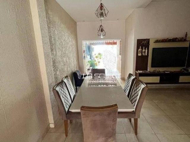Casa com 3 dormitórios à venda, 220 m² por R$ 650.000,00 Novo Mundo Uberlândia/MG
