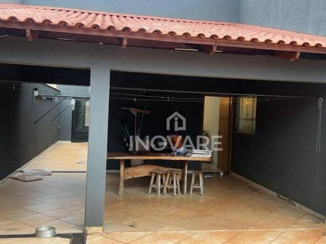 Casa com 3 dormitórios à venda, 220 m² por R$ 700.000,00 Jardim Nova Itumbiara Itumbiara/GO