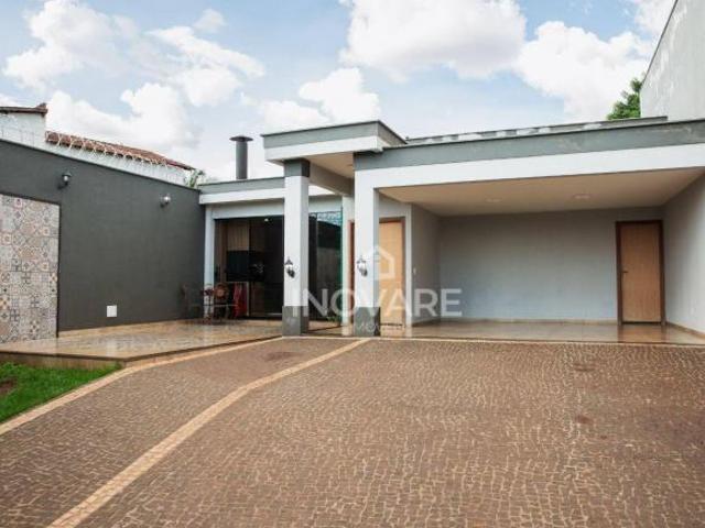 Casa com 3 dormitórios à venda, 220 m² por R$ 730.000,00 Karfan Itumbiara/GO