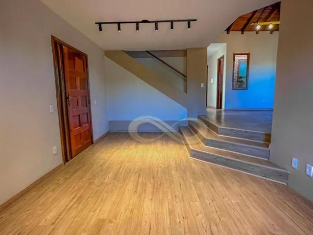 Casa com 3 dormitórios à venda, 220 m² por R$ 749.000,00 Centro Gravataí/RS