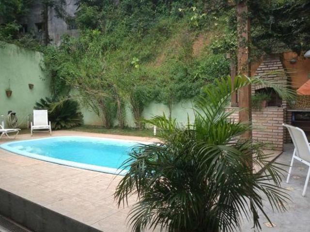 Casa com 3 dormitórios à venda, 220 m² por R$ 950.000,00 Granja Viana Cotia/SP
