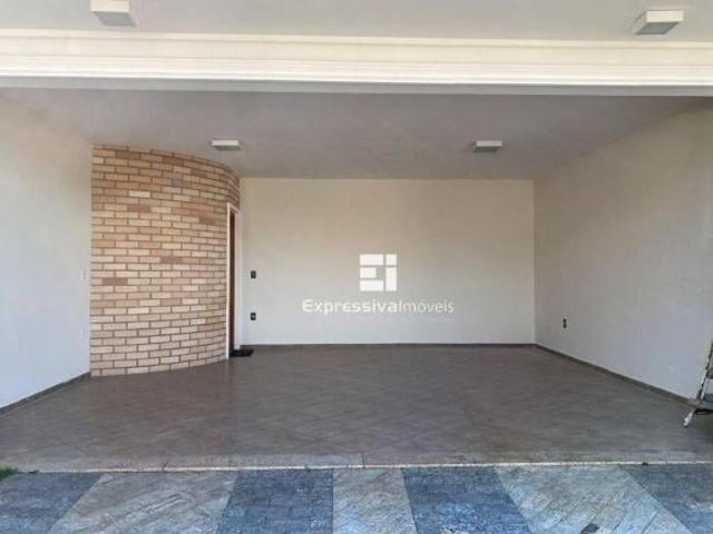 Casa com 3 dormitórios à venda, 221 m² por R$ 1.280.000,00 Loteamento Itatiba Country Club Itati