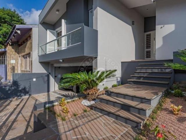 Casa com 3 dormitórios à venda, 223 m² por R$ 1.690.000 Jardim Lindóia Porto Alegre/RS