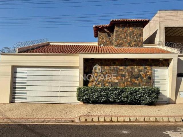 Casa com 3 dormitórios à venda, 235 m² por R$ 1.140.000,00 Residencial Beira Rio I Itumbiara/GO