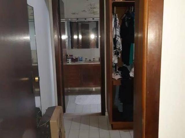 Casa com 3 dormitórios à venda, 235 m² por R$ 460.000