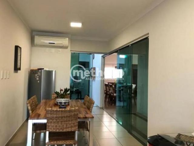 Casa com 3 dormitórios à venda, 235 m² Ville Sainte Hélène Campinas/SP