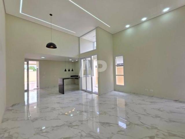 Casa com 3 dormitórios à venda, 236 m² por R$ 1.450.000,00 Condomínio Lagos D&apos Icaraí Salto/SP
