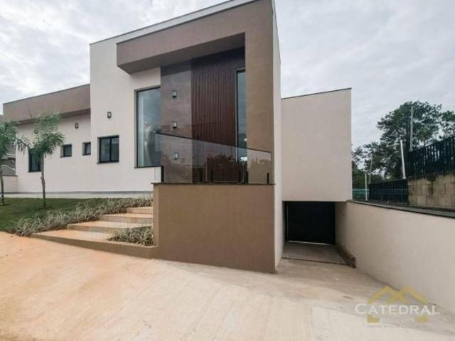Casa com 3 dormitórios à venda, 236 m² por R$ 1.650.000,00 Medeiros Jundiaí/SP