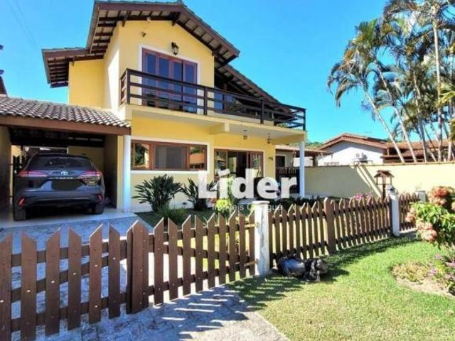 Casa com 3 dormitórios à venda, 237 m² por R$ 1.750.000,00 Massaguaçu Caraguatatuba/SP
