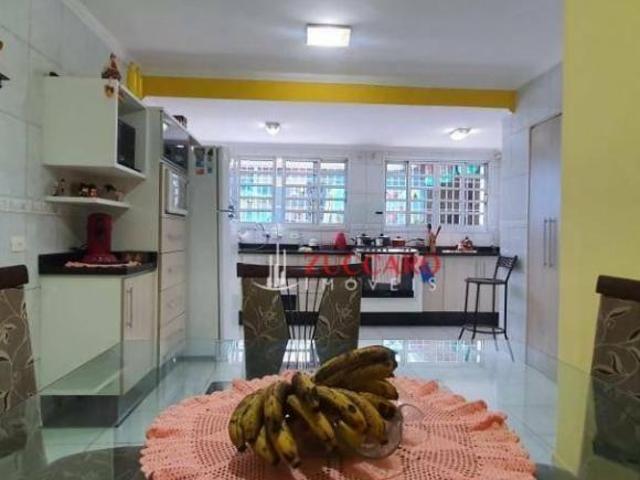 Casa com 3 dormitórios à venda, 237 m² por R$ 848.000,00 Vila das Palmeiras Guarulhos/SP