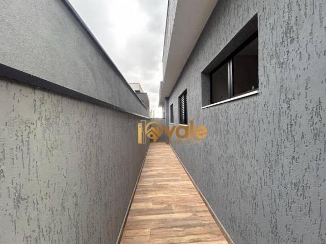 Casa com 3 dormitórios à venda, 230 m² no Condomínio Terras do Vale Caçapava/SP
