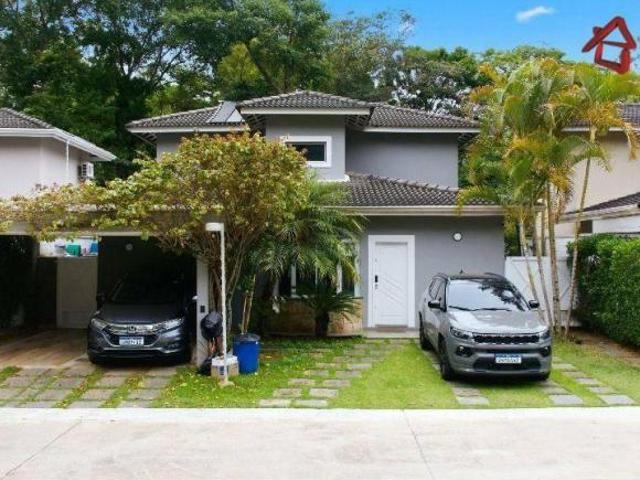 Casa com 3 dormitórios à venda, 230 m² por R$ 1.550.000,00 Granja Viana Carapicuíba/SP