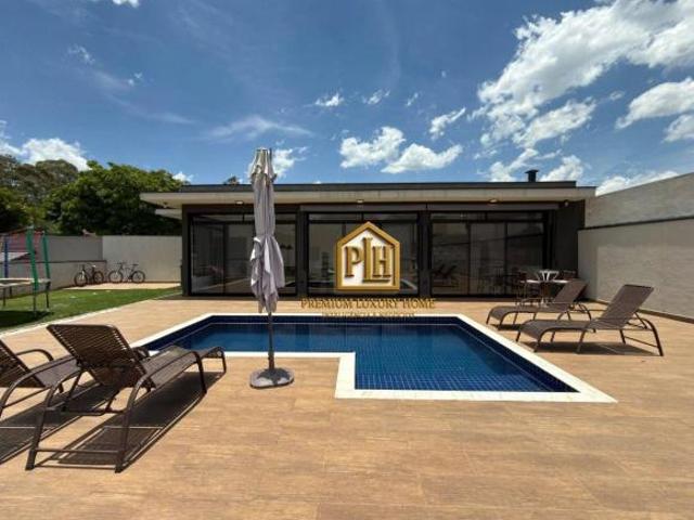 Casa com 3 dormitórios à venda, 230 m² por R$ 1.750.000,00 Condomínio Shambala I Atibaia/SP