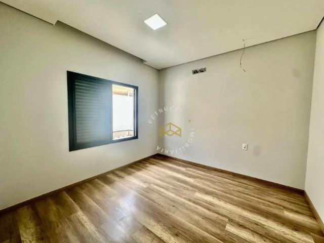 Casa com 3 dormitórios à venda, 230 m² por R$ 1.790.000,00 Condomínio Portal do Jequitibá Valinh