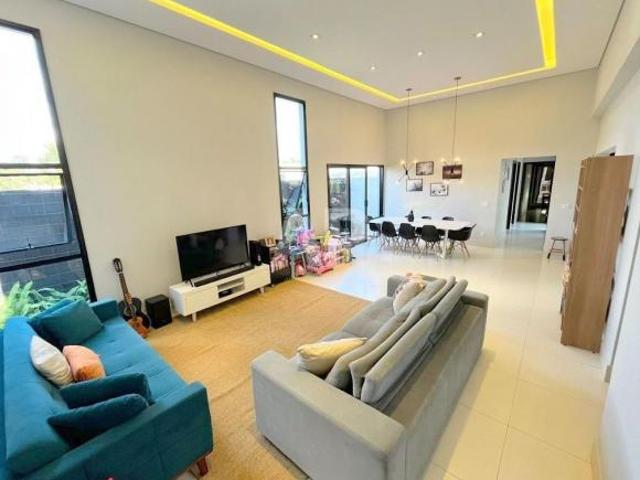 Casa com 3 dormitórios à venda, 230 m² por R$ 1.950.000,00 Condomínio Villas do Golfe Itu/SP