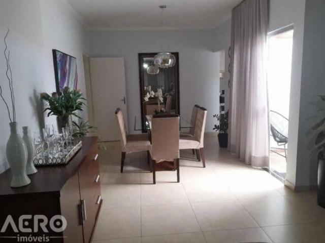 Casa com 3 dormitórios à venda, 230 m² por R$ 665.000,00 Vila Cardia Monlevade Bauru/SP