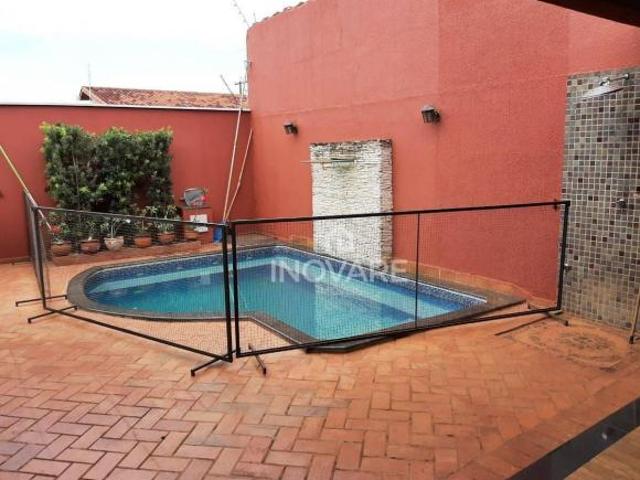 Casa com 3 dormitórios à venda, 230 m² por R$ 750.000,00 Jardim Leonora Itumbiara/GO