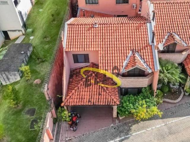 Casa com 3 dormitórios à venda, 231 m² por R$ 870.000,00 Granja Viana Cotia/SP