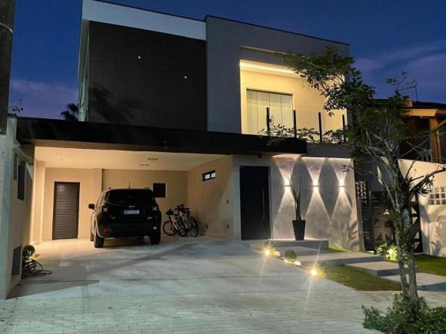 Casa com 3 dormitórios à venda, 244 m² por R$ 2.780.000 Urbanova São José dos Campos/SP