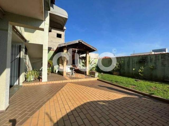 Casa com 3 dormitórios à venda, 244 m² por R$ 900.000,00 Chácara Nazaré Piracicaba/SP