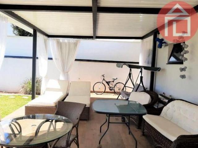 Casa com 3 dormitórios à venda, 245 m² por R$ 1.700.000,00 Condomínio Jardim Flamboyan Bragança