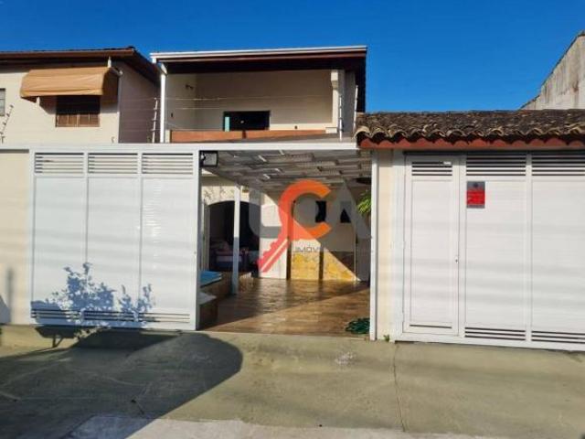 Casa com 3 dormitórios à venda, 245 m² por R$ 685.000,00 Caputera Caraguatatuba/SP