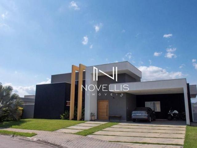 Casa com 3 dormitórios à venda, 248 m² por R$ 2.500.000,00 Urbanova São José dos Campos/SP