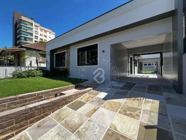 Casa com 3 dormitórios à venda, 240 m² por R$ 1.990.000,00 Centro Esteio/RS
