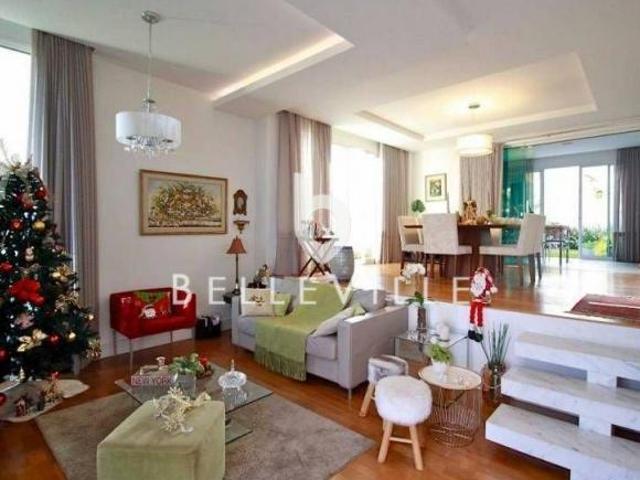 Casa com 3 dormitórios à venda, 240 m² por R$ 2.800.000,00 Santa Felicidade