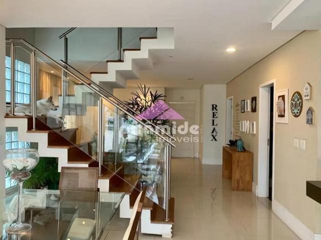 Casa com 3 dormitórios à venda, 240 m² por R$ 2.100.000,00 Urbanova São José dos Campos/SP