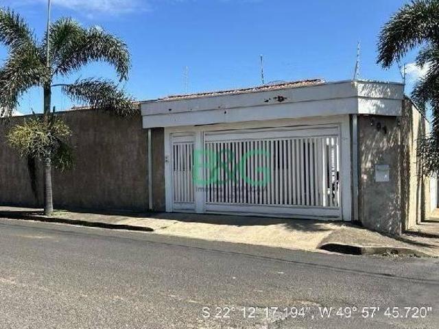 Casa com 3 dormitórios à venda, 240 m² por R$ 417.440,87 Jardim América Marília/SP
