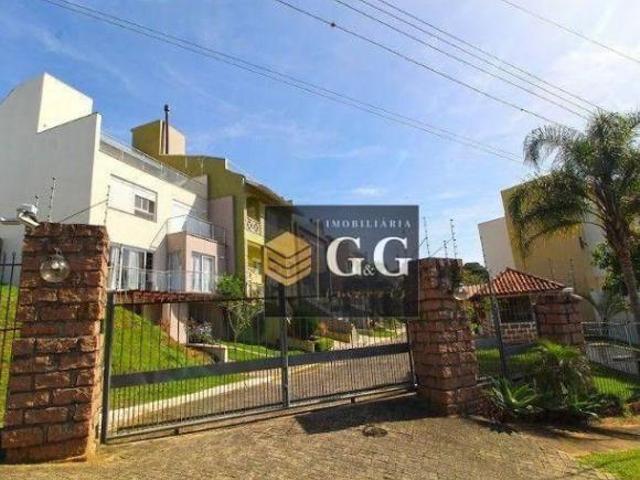Casa com 3 dormitórios à venda, 240 m² por R$ 749.000,00 Nonoai Porto Alegre/RS