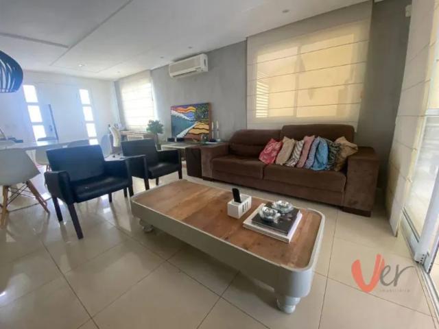 Casa com 3 dormitórios à venda, 240 m² por R$ 990.000,00 Coité Eusébio/CE