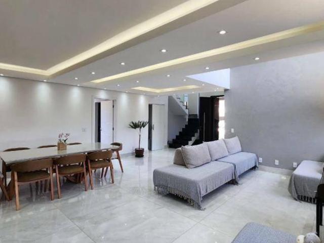Casa com 3 dormitórios à venda, 242 m² por R$ 1.950.000,00 Granja Viana Reserva Santa Paula Co