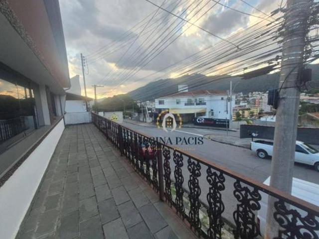Casa com 3 dormitórios à venda, 242 m² por R$ 1.200.000,00 Nossa Senhora Aparecida Poços de Cald