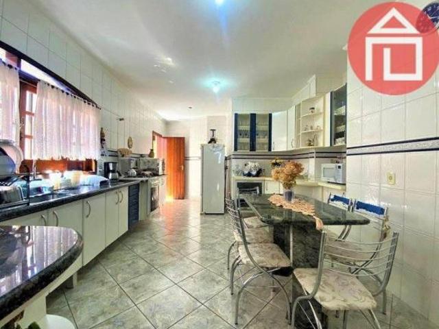 Casa com 3 dormitórios à venda, 254 m² por R$ 850.000,00 Jardim Das Laranjeiras Bragança Paulist