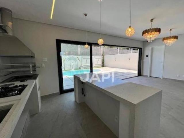 Casa com 3 dormitórios à venda, 255 m² por R$ 2.900.000,00 Medeiros Jundiaí/SP