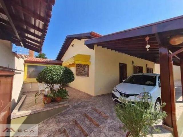 Casa com 3 dormitórios à venda, 255 m² por R$ 999.000 Vila Nogueira Campinas/SP