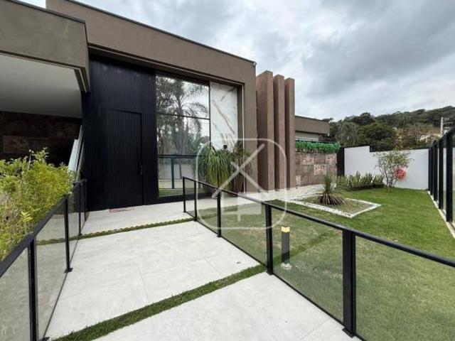 Casa com 3 dormitórios à venda, 257 m² por R$ 3.500.000,00 Condomínio Residencial Vista do Lago