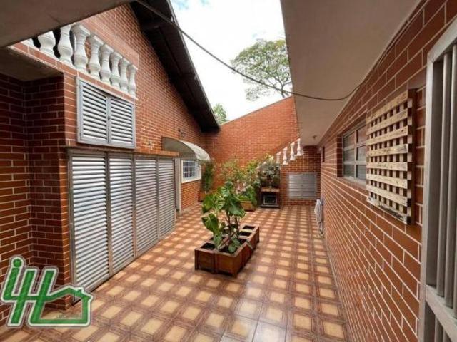 Casa com 3 dormitórios à venda, 257 m² por R$ 1.000.000,00 Vila Scarpelli Santo André/SP