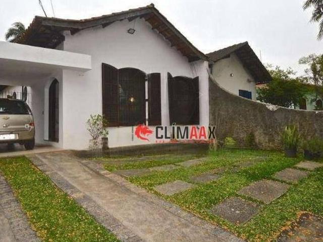 Casa em Alto da Lapa com 259m², 3 dorm 4 vagas e 577m² de terreno Zona Oeste SP