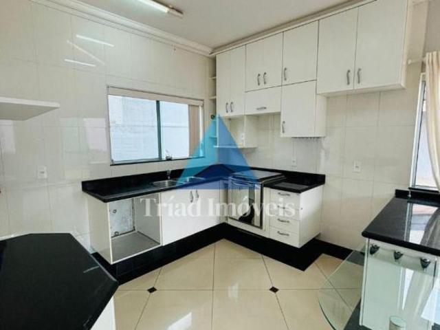 Casa com 3 dormitórios à venda, 259 m² por R$ 1.100.000,00 Chácara Letônia Americana/SP