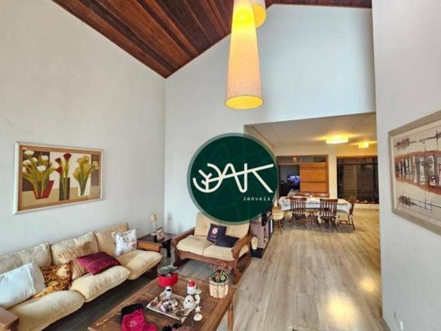 Casa com 3 dormitórios à venda, 250 m² por R$ 3.400.000,00 Jardim das Colinas São José dos Campo
