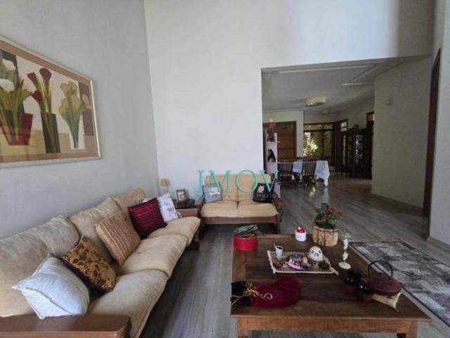 Casa com 3 dormitórios à venda, 250 m² por R$ 3.400.000,00 Jardim das Colinas São José dos Campo
