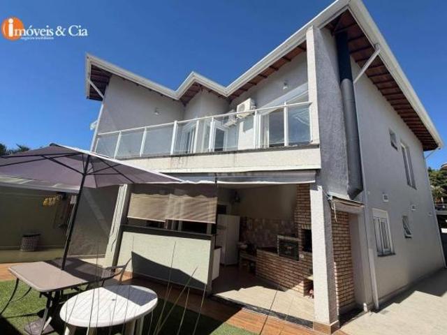Casa com 3 dormitórios à venda, 250 m² por R$ 1.600.000,00 Jardim Paulista Atibaia/SP