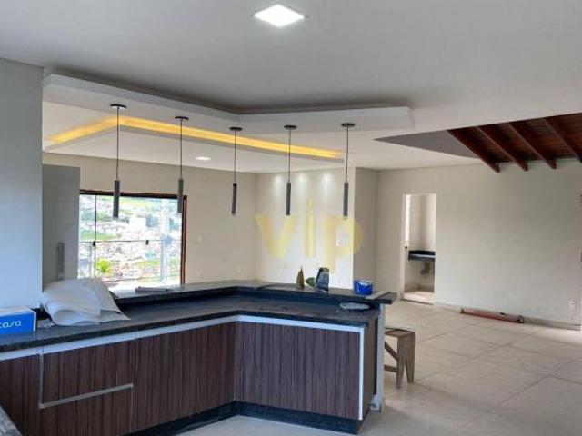 Casa com 3 dormitórios à venda, 250 m² por R$ 1.100.000 Pousada do Sol Pouso Alegre/MG