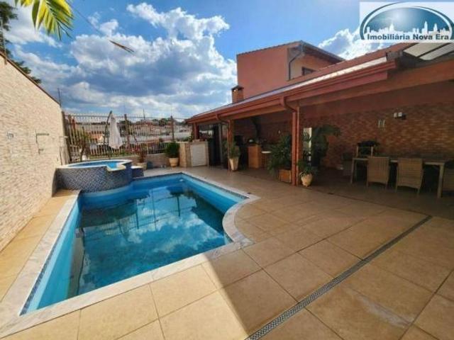Casa com 3 dormitórios à venda, 250 m² por R$ 1.100.000,00 Centro Vinhedo/SP