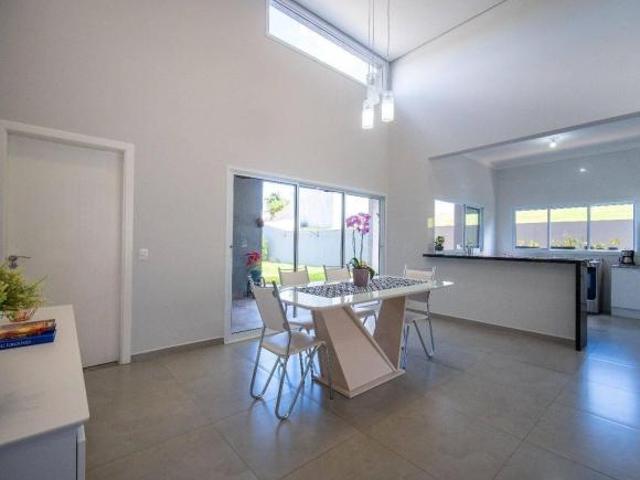 Casa com 3 dormitórios à venda, 250 m² por R$ 1.300.000,00 Santa Adélia Vargem Grande Paulista/S